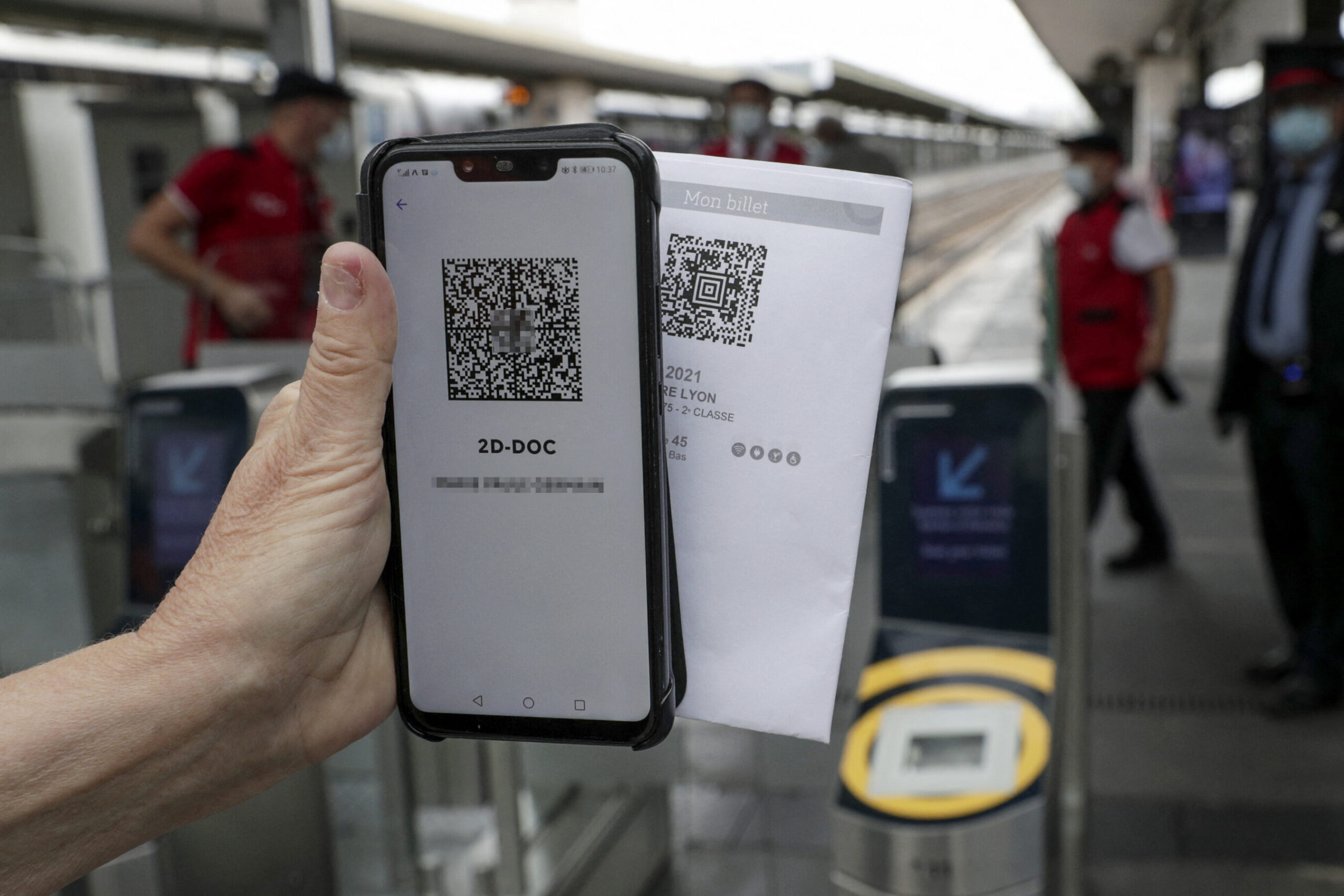 Comment scanner mon qr code sur mon billet de train ? - Ptit'Clic